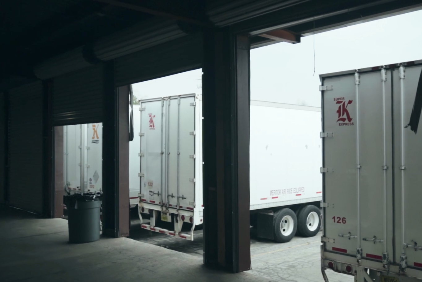 Loading and Unloading Made Easy: The Power of Lift Gate Services ...